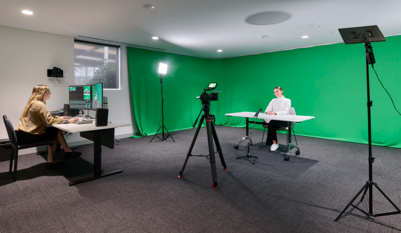 A Practical Guide to Podcast Studio Lighting – UT Consulting
